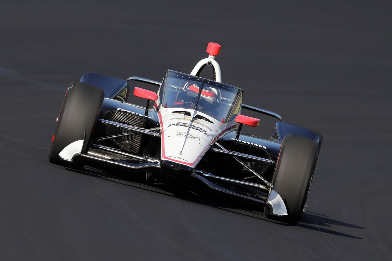 IndyCar back on track at Richmond for 1st time in a decade