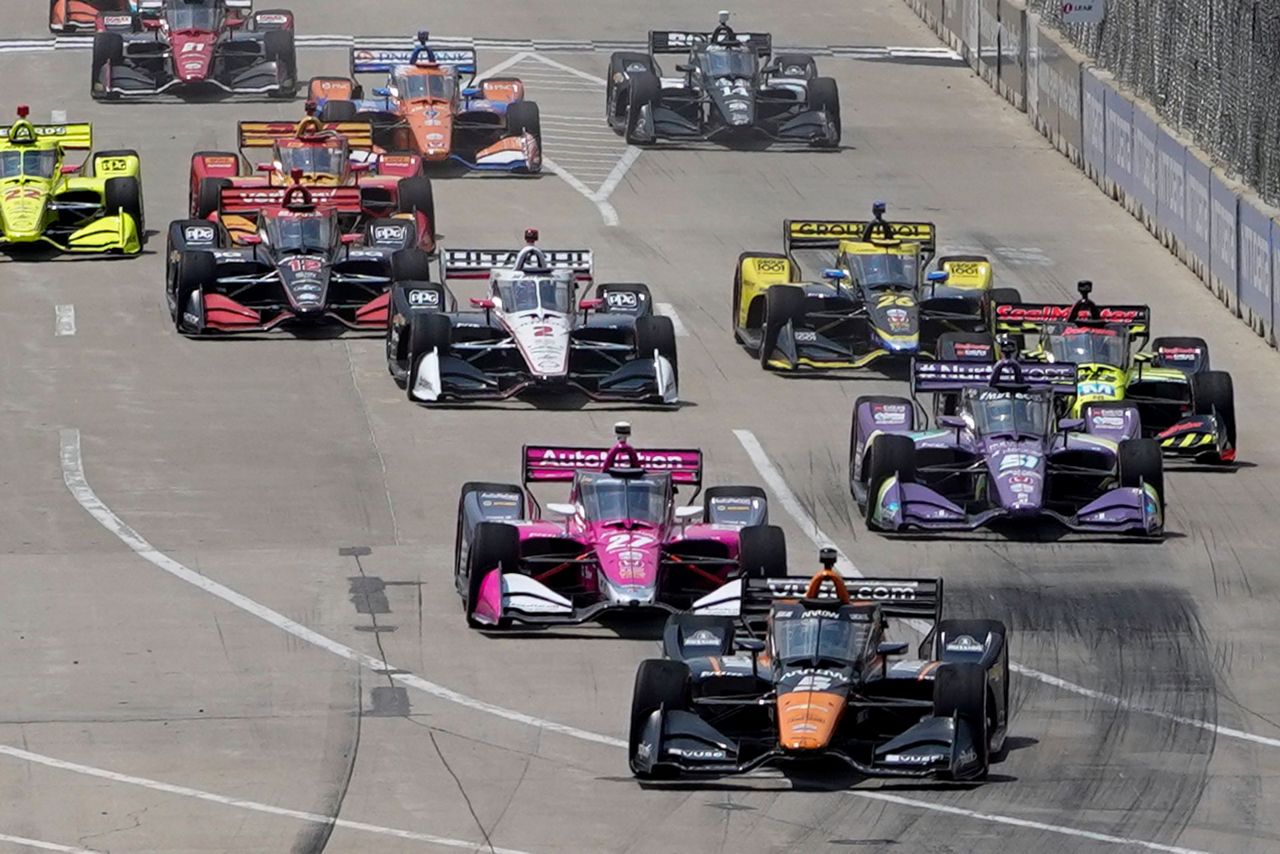 Ericsson scores 1st IndyCar win at action-packed Belle Isle