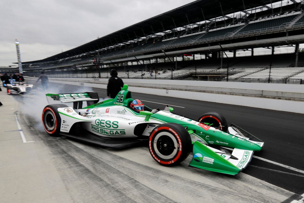 Rookie Rosenqvist claims 1st pole at IndyCar Grand Prix