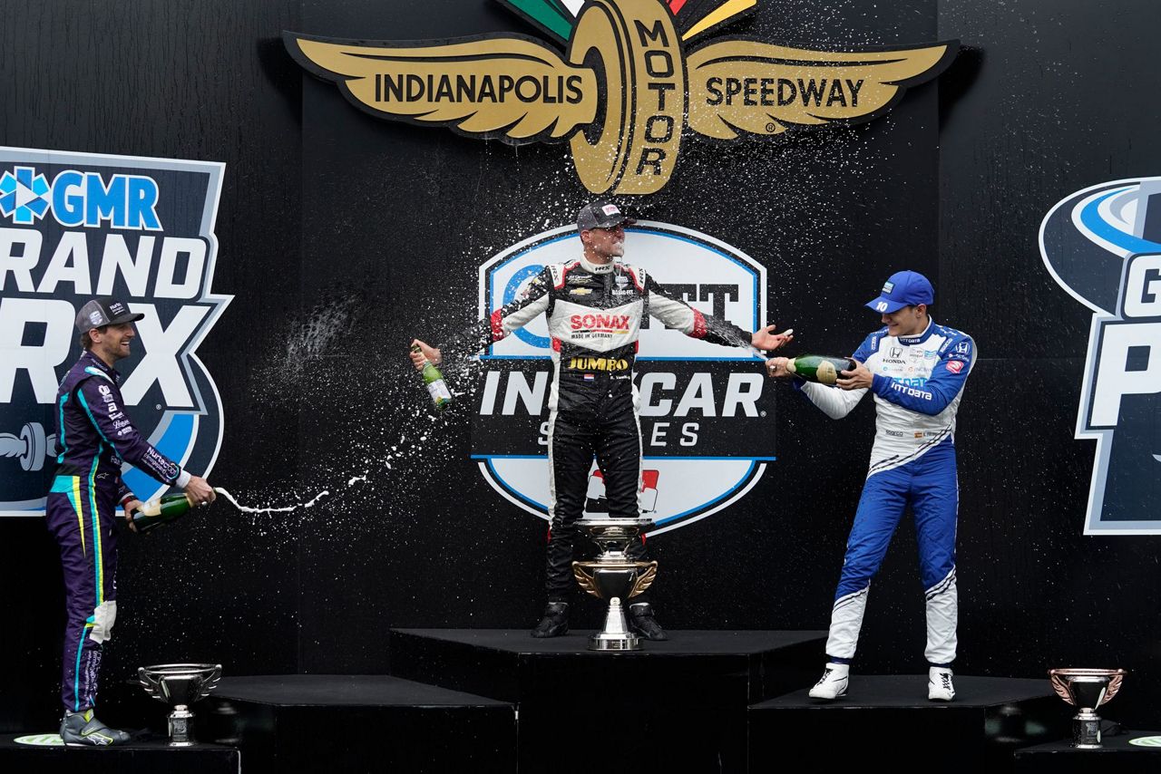 IndyCar inks extension with series title sponsor NTT