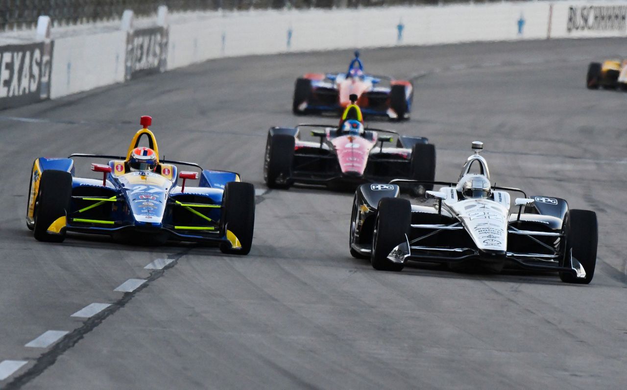 Scott Dixon leads last 119 laps for IndyCar win at Texas