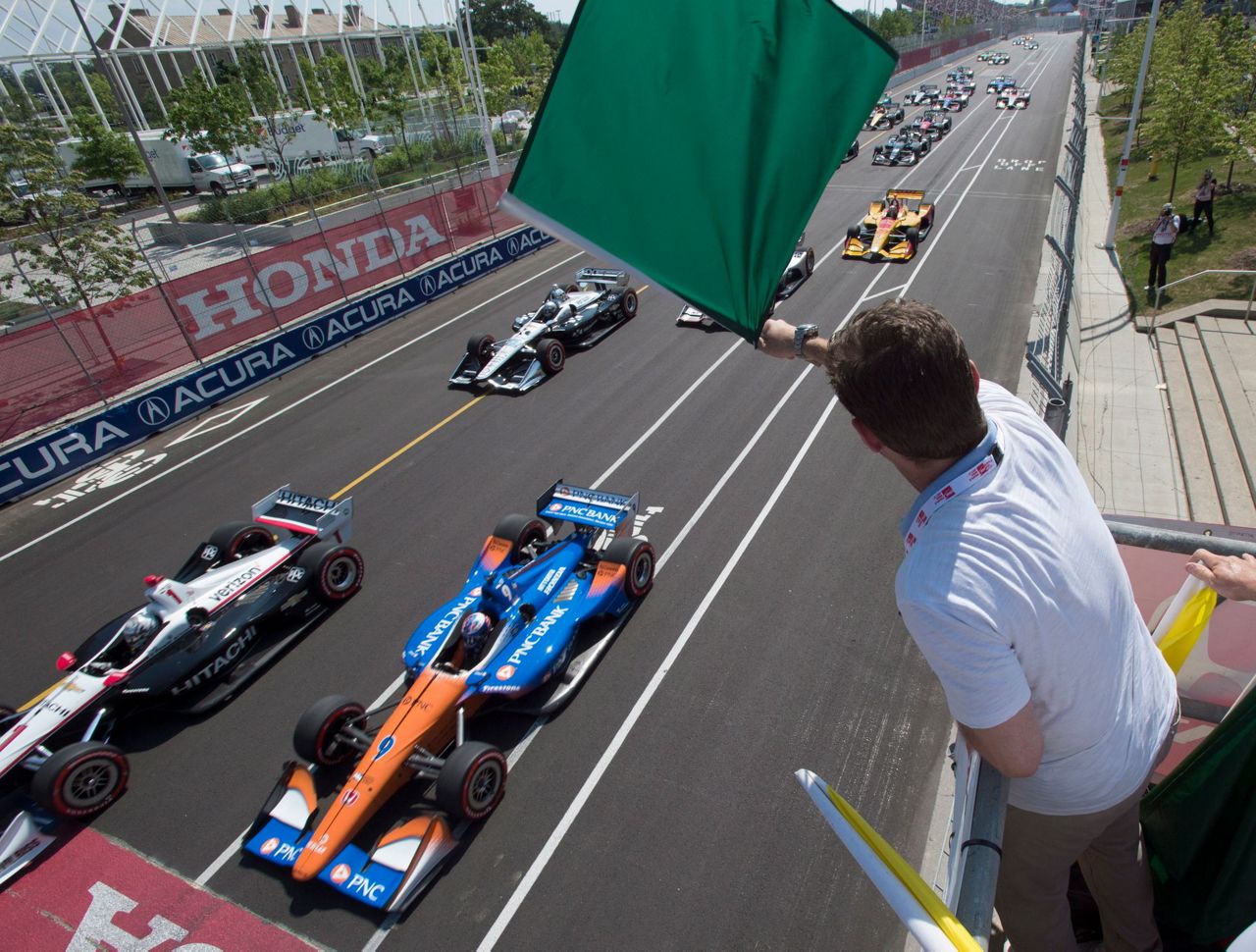 Dixon wins IndyCar race at Toronto for 3rd time