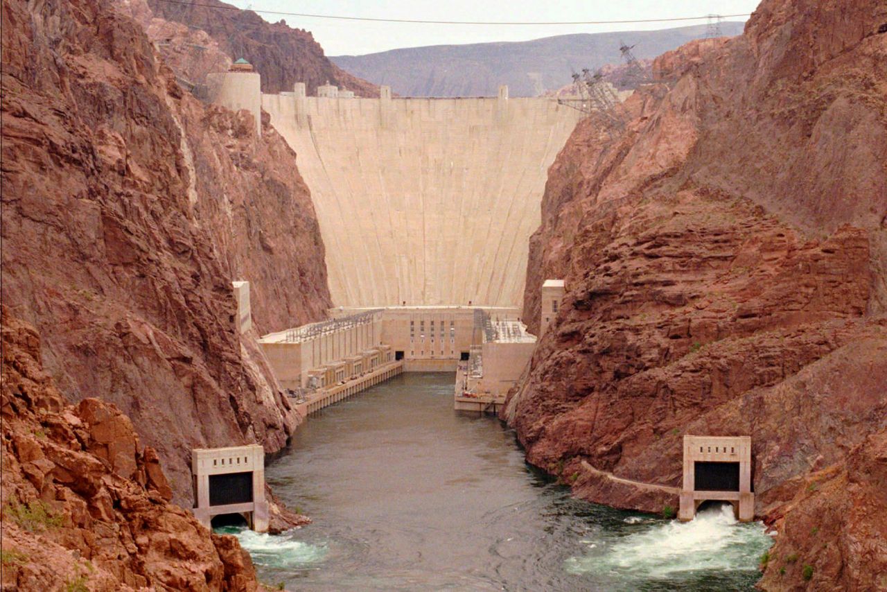 Condition of some US dams kept secret in national database