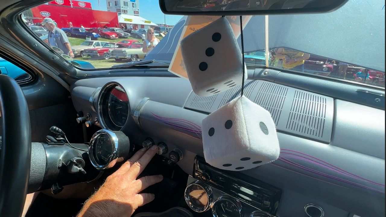 Iola Car Show draws car enthusiasts to Wisconsin