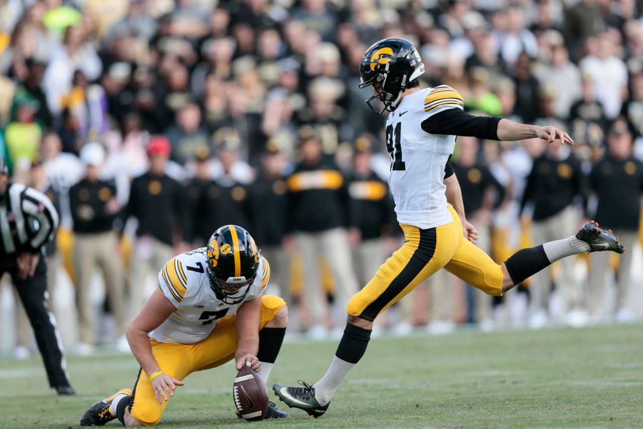 Evans' field goal sends Purdue past No. 19 Iowa 38-36