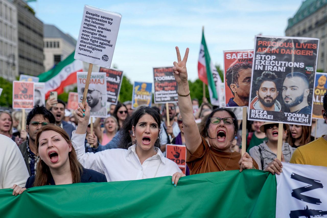 Iran overturns the death sentence of rapper, famous for songs after ...