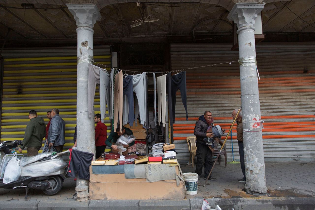 Iraq protests take toll on economy, vulnerable suffer most