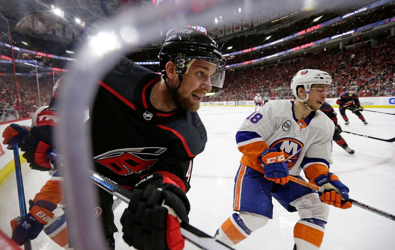 Hurricanes sweep Islanders with 5-2 victory in Game 4