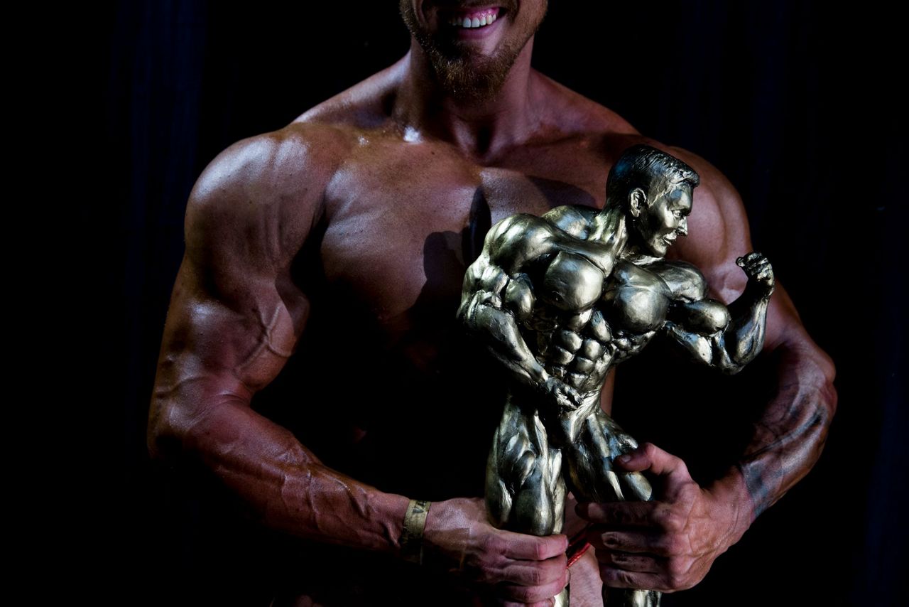 AP PHOTOS: Israeli bodybuilders compete in annual flex-off