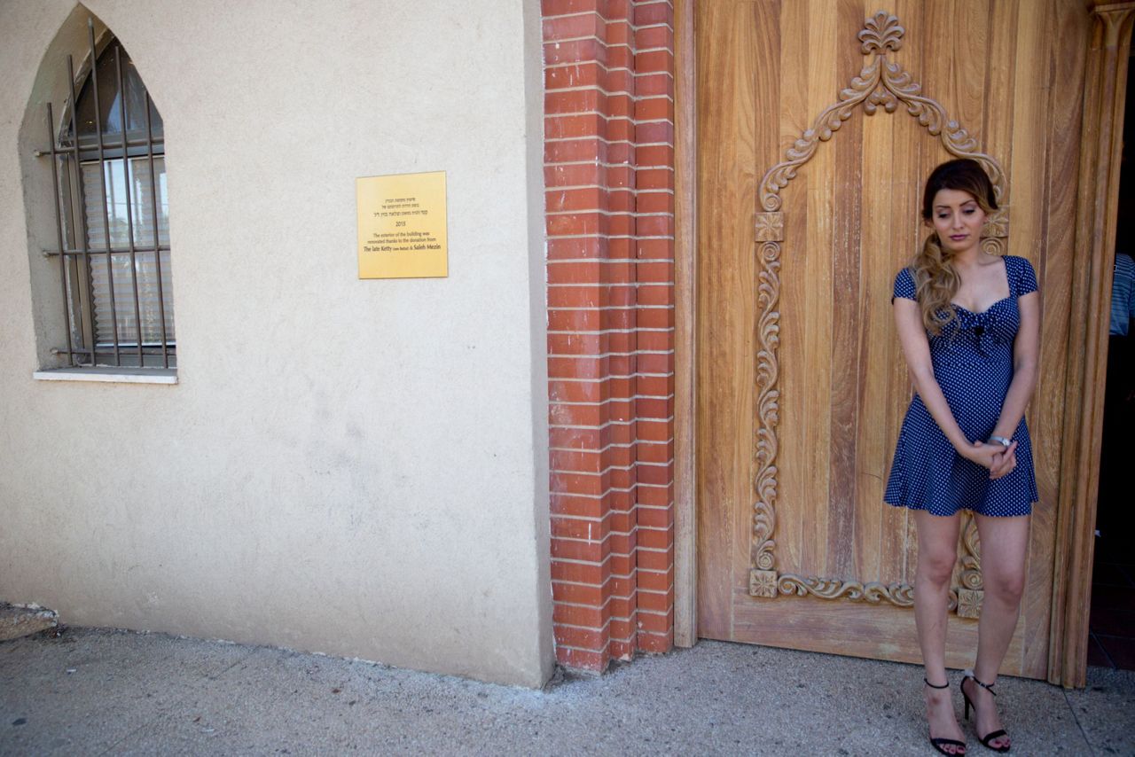 Iraqi beauty queen draws criticism for Israel visit