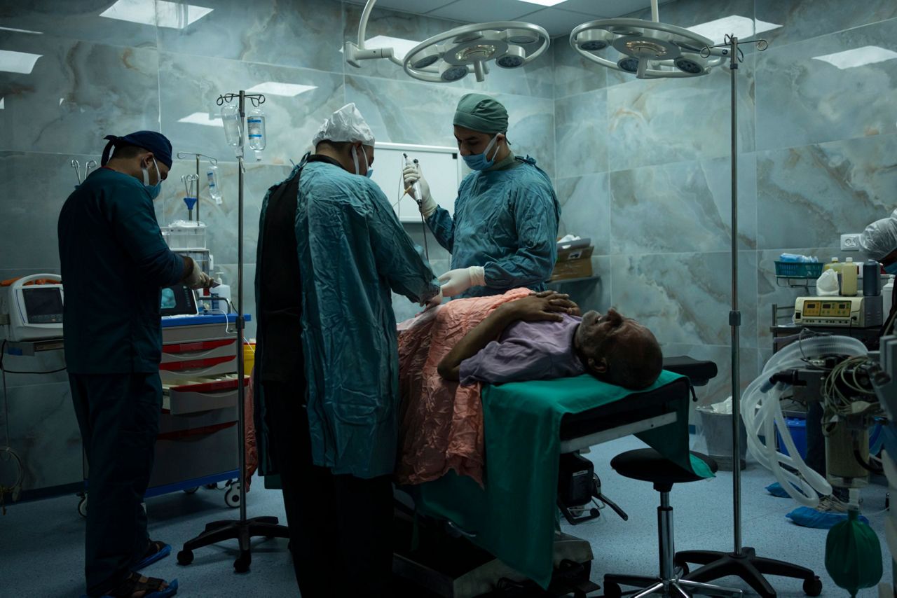 During 100 days of war, a Gaza doctor pushes through horror and loss in ...