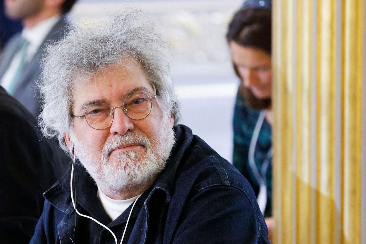 Western and Arab officials are gathering in Paris to find ways to provide aid to civilians in Gaza