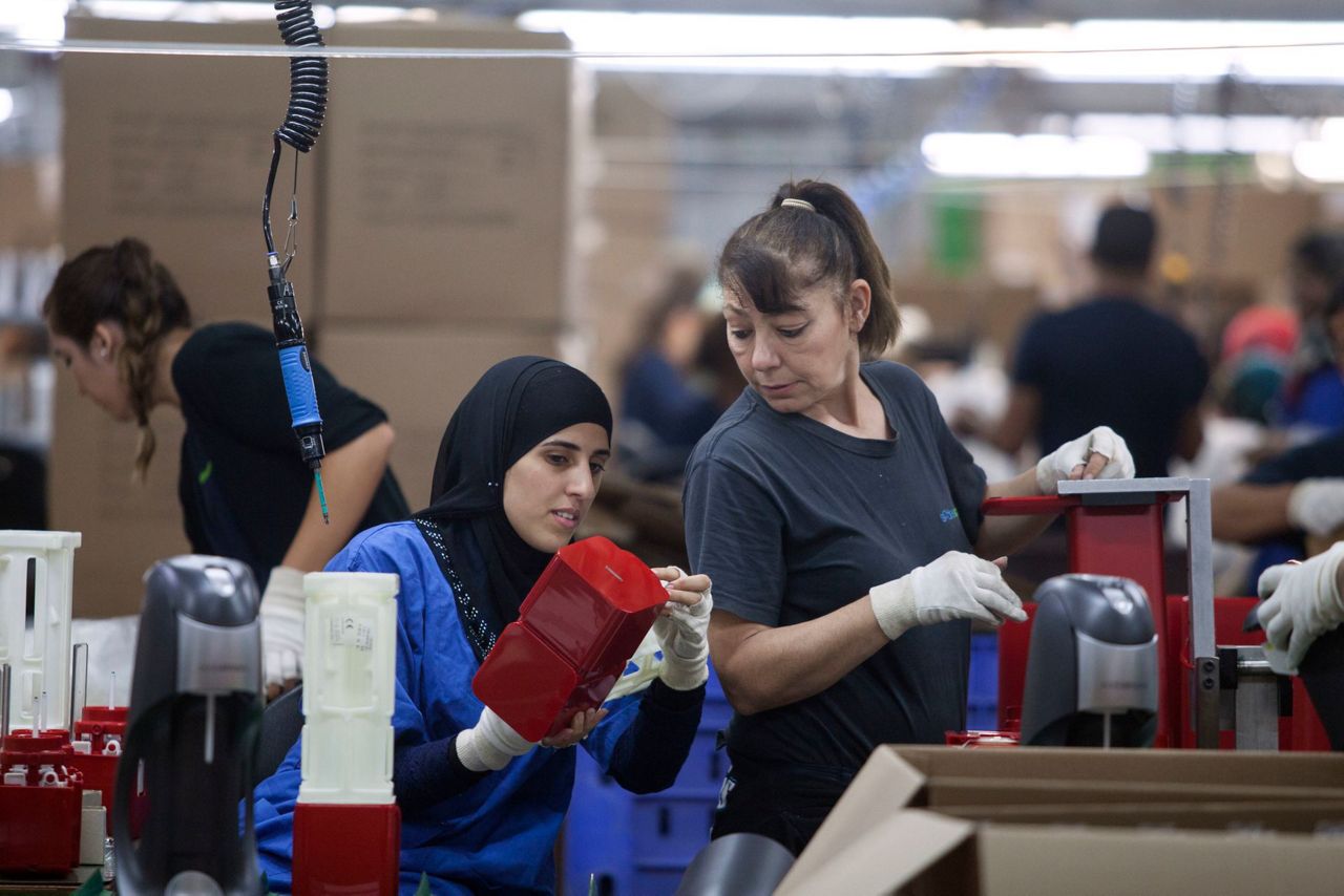 PepsiCo buys Israel's SodaStream for $3.2 billion