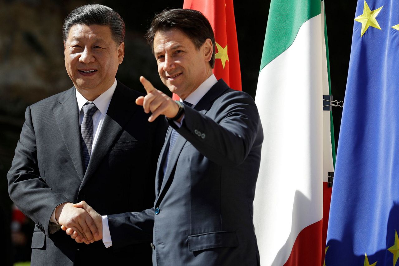 Italy, China sign memorandum deepening economic ties