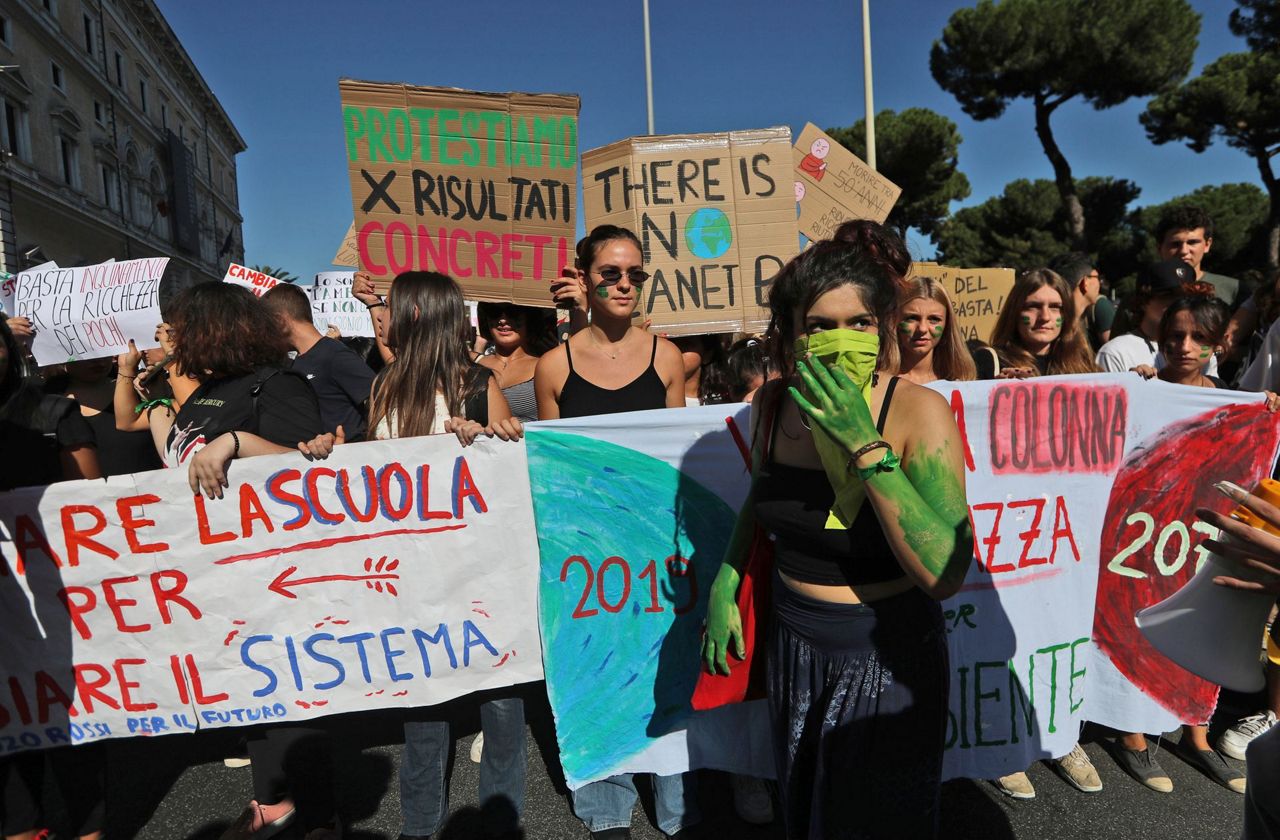 Thousands in New Zealand join 2nd wave of climate protests