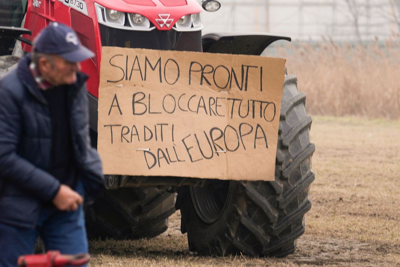 Thousands of Spanish farmers stage a second day of tractor protests ...