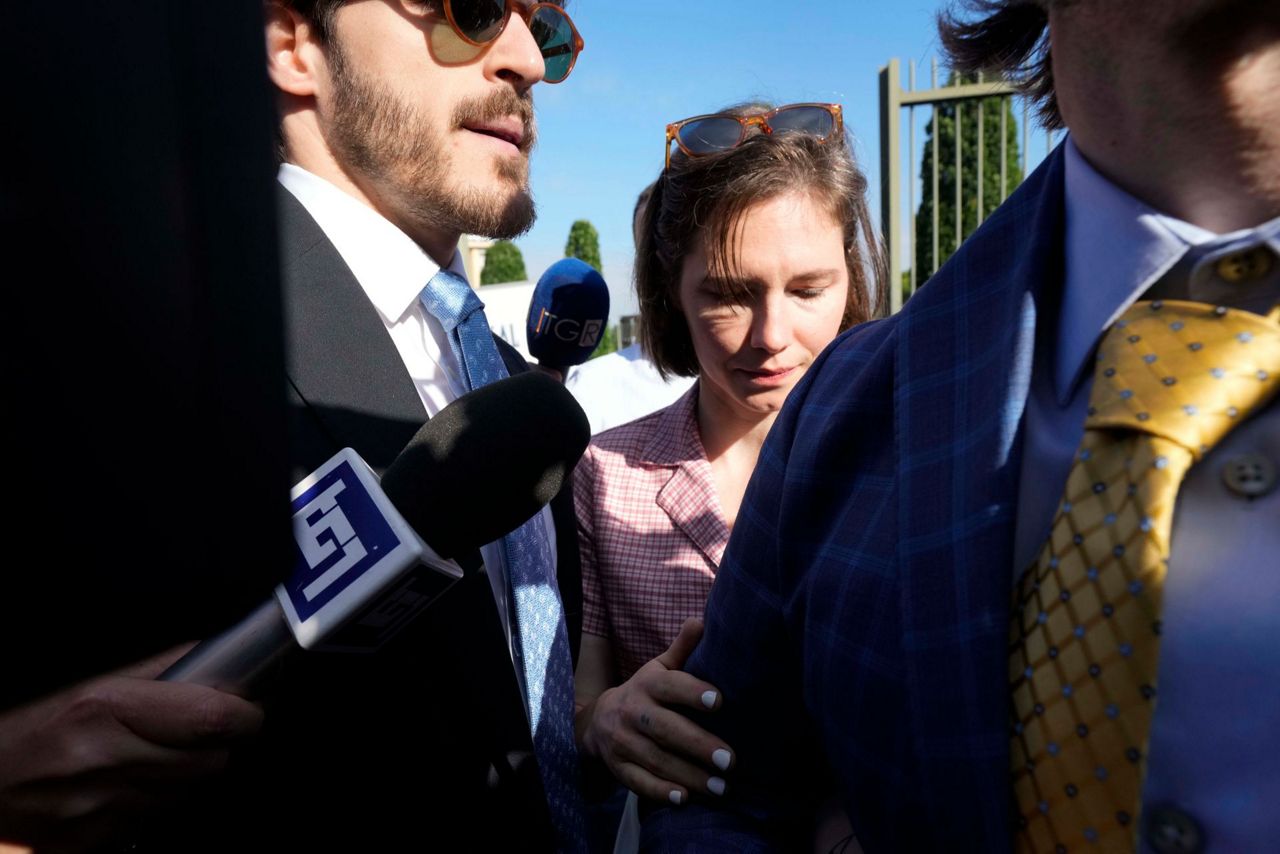 Amanda Knox returns to Italian courtroom, looking to clear name 'once ...