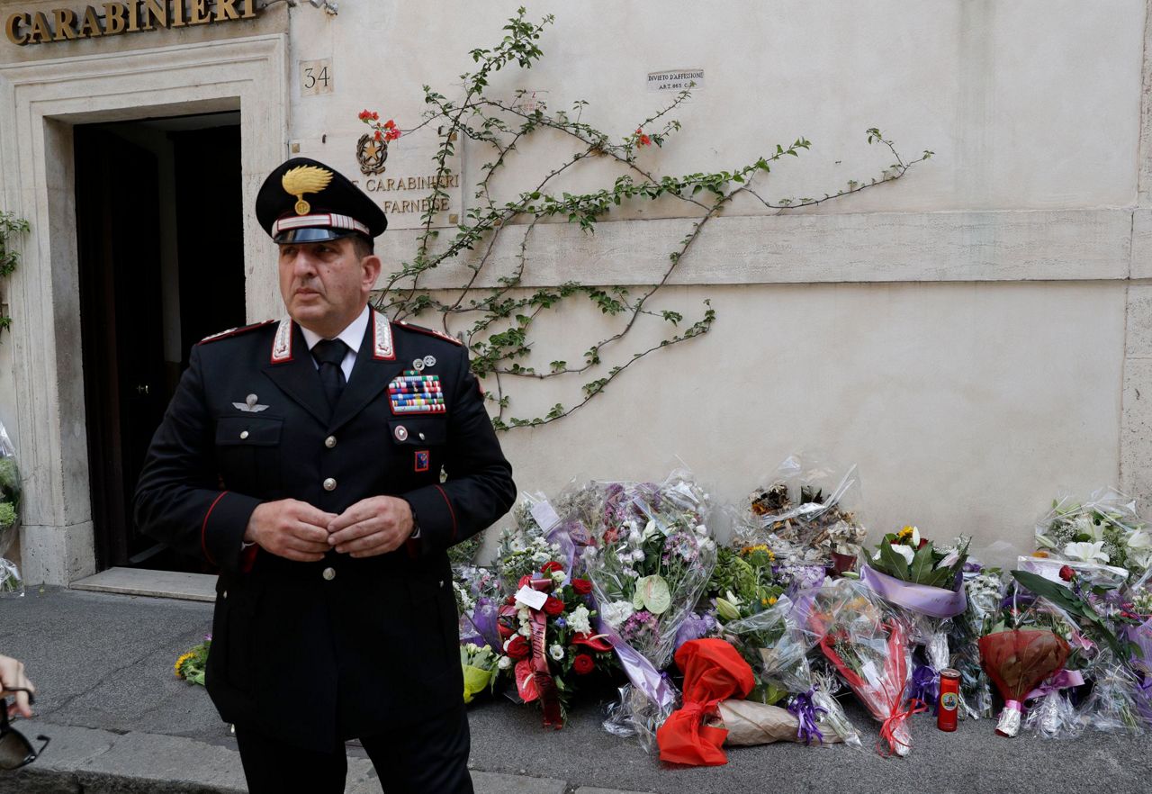 Italy detains 2 Americans, 19, in slaying of policeman