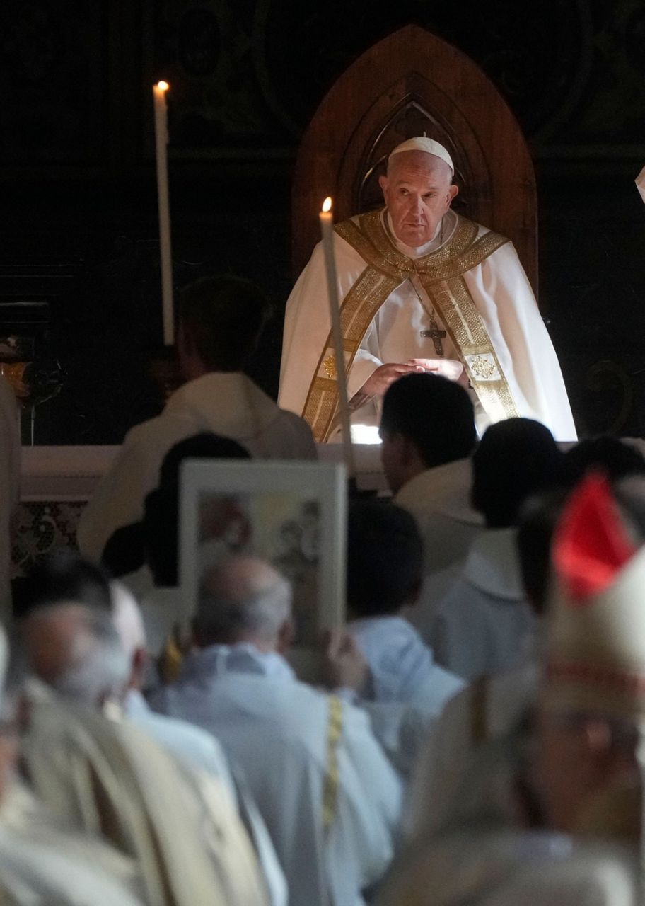 Pope honors family roots in northern Italy with rare outing