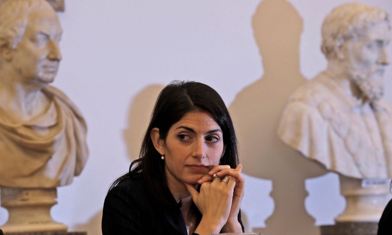 Rome mayor awaits verdict that could decide political fate