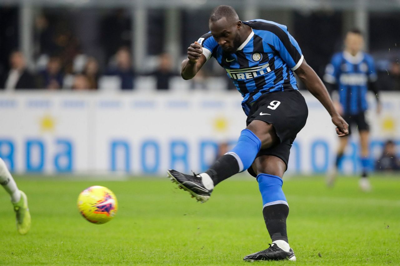 Old-fashioned No. 9's are back in fashion in Serie A