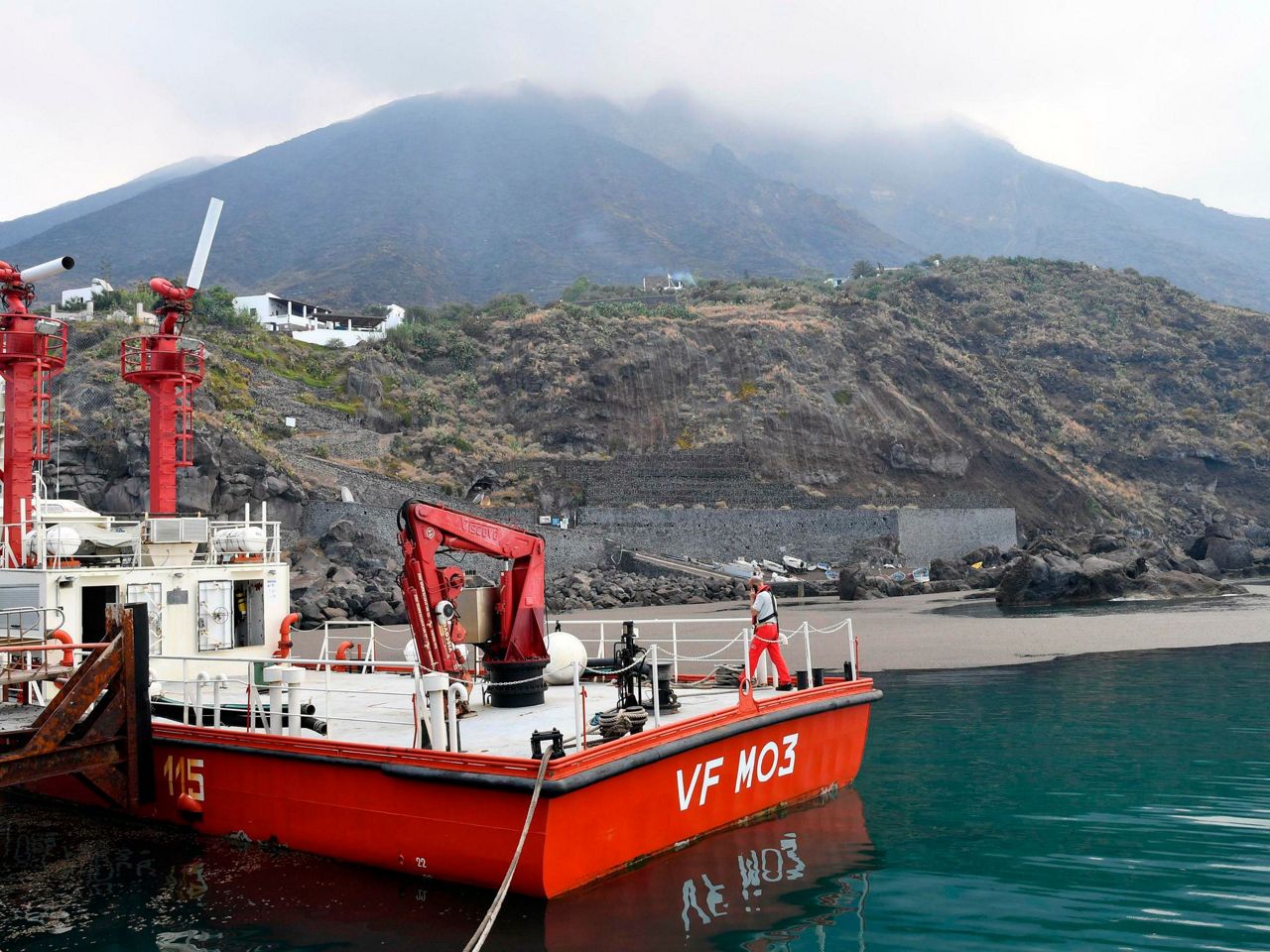 Italy firefighters douse fires on Stromboli after eruptions