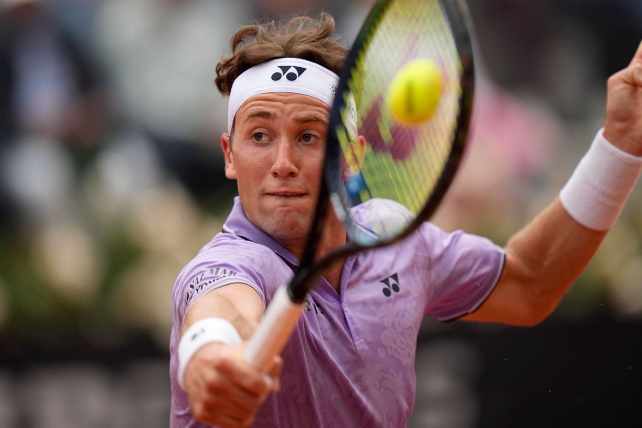 Rune follows up win over Djokovic by beating Ruud to reach Italian Open ...