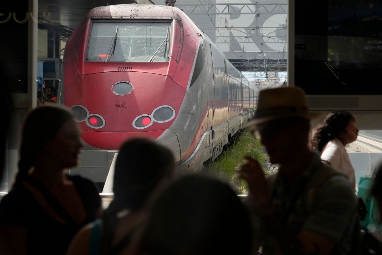 Italy rail strike strands commuters and tourists in sweltering weather ...