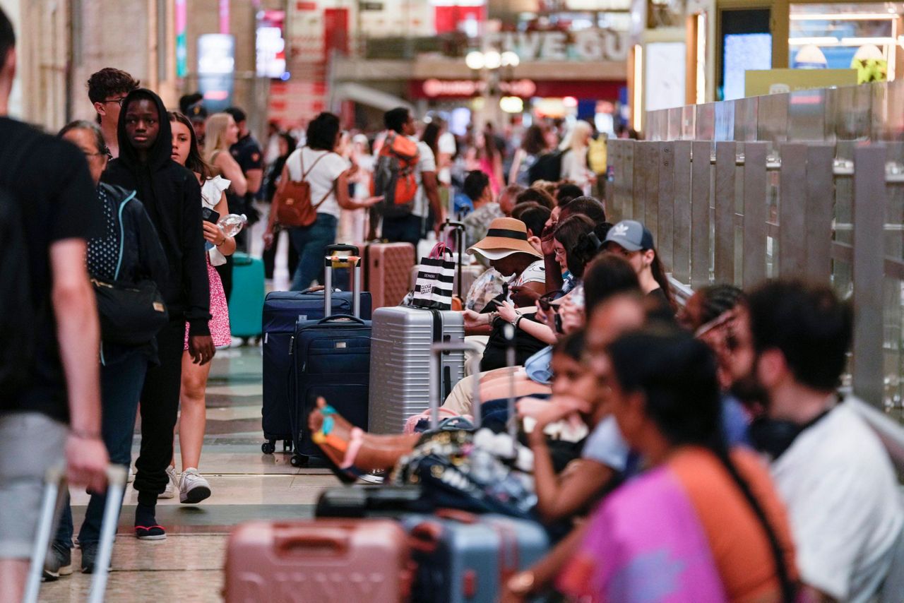 Italy rail strike strands commuters and tourists in sweltering weather ...