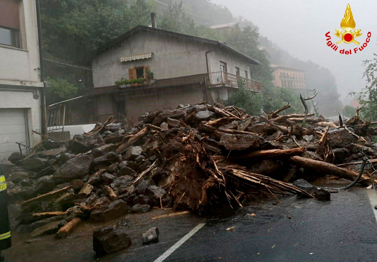 Huge hailstones force shut Italian highway in extreme storm