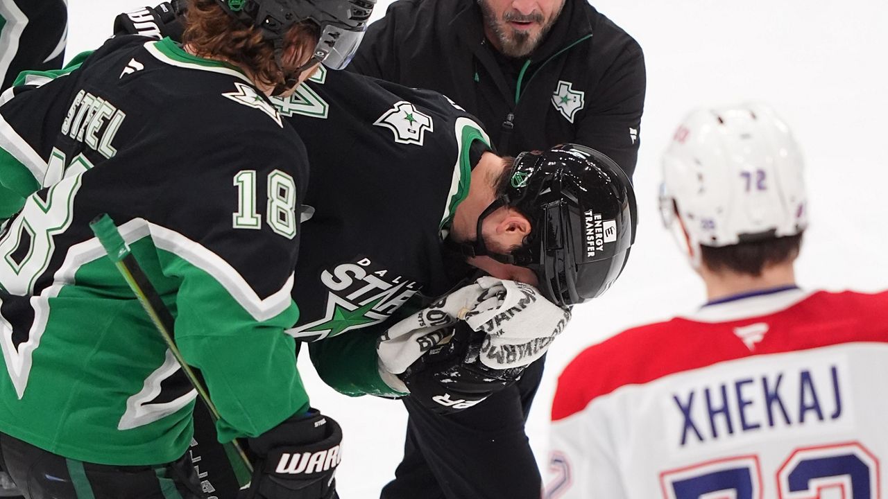 Dallas Stars captain Jamie Benn hits face on ice
