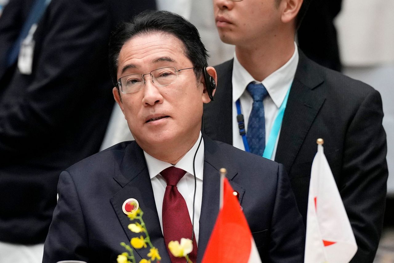 Kishida says Japan is ready to lead Asia in achieving decarbonization ...