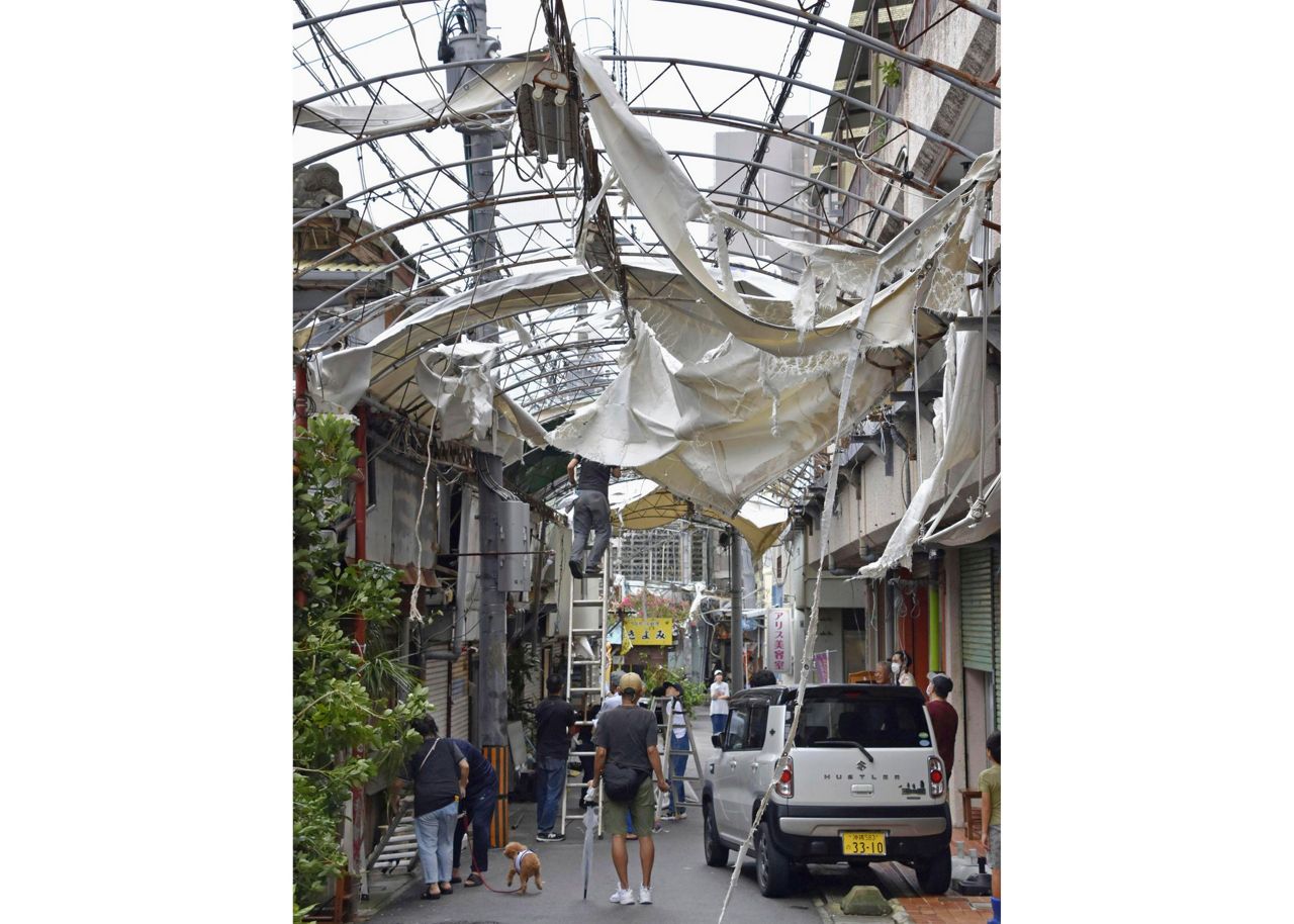 Typhoon Khanun forecast to turn back to Japanese islands where it ...