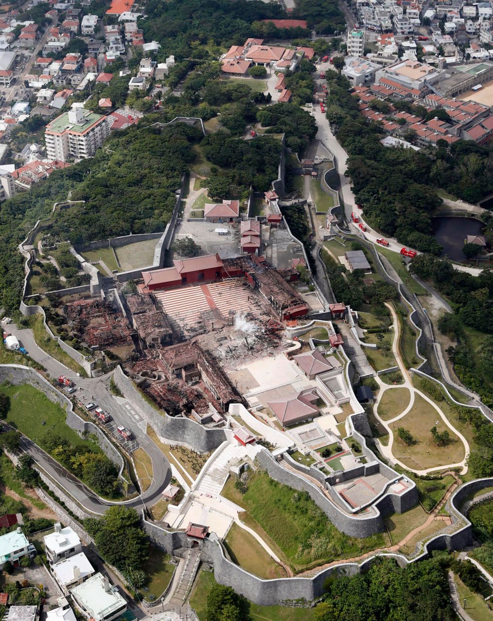 Investigators inspect ruined Okinawan castle for fire cause