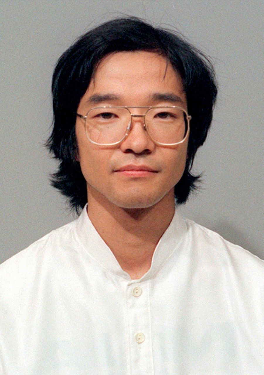 Japan cult leader behind gas attack, followers are executed
