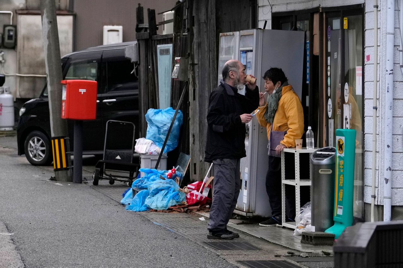 Snow Hinders Rescues And Aid Deliveries To Isolated Communities After