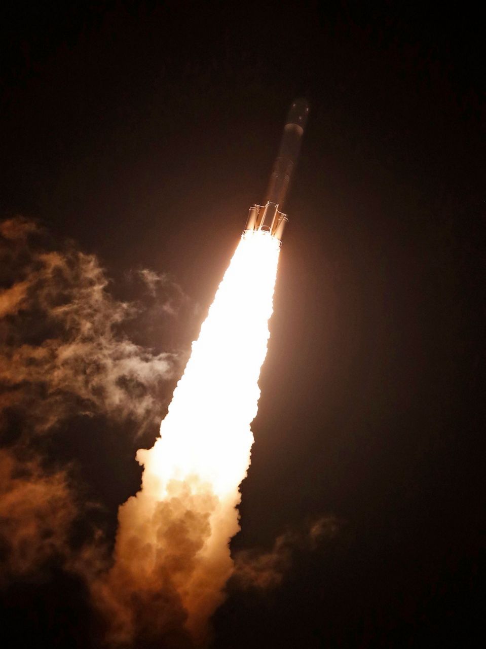Japanese rocket blasts off with batteries for space station