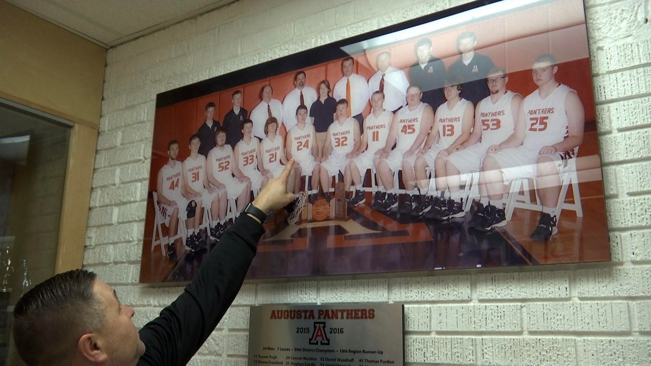 A visit to the oldest gym in the state of Kentucky