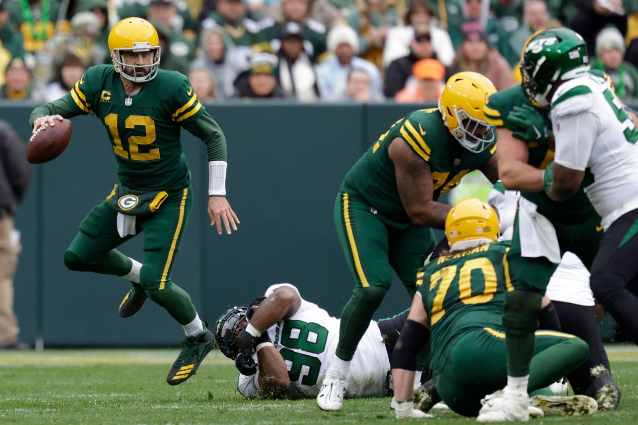 Jets continue surge with convincing 27-10 win at Green Bay
