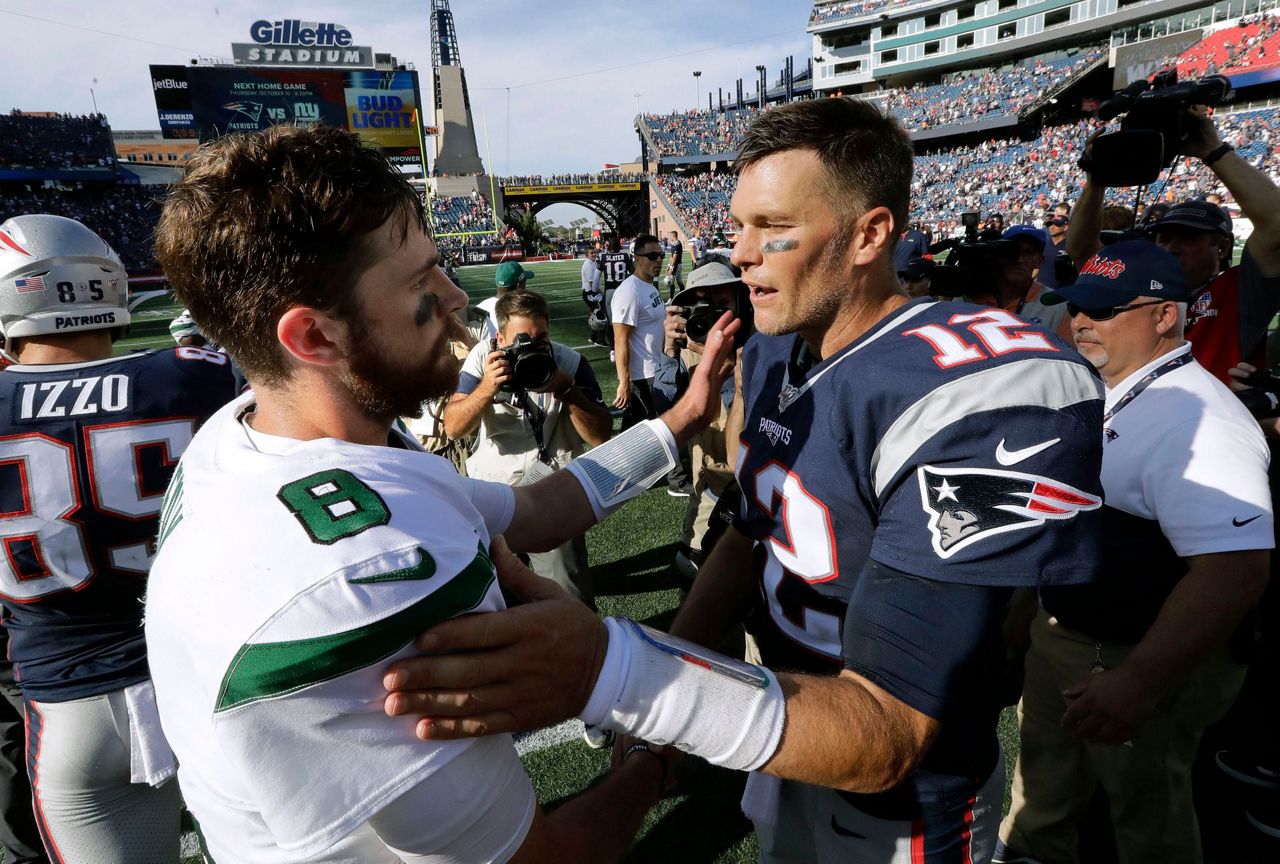 Brady, Patriots defense shine in 30-14 win over Jets