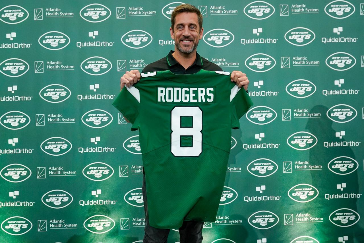 Aaron Rodgers excited about 'new adventure' with Jets
