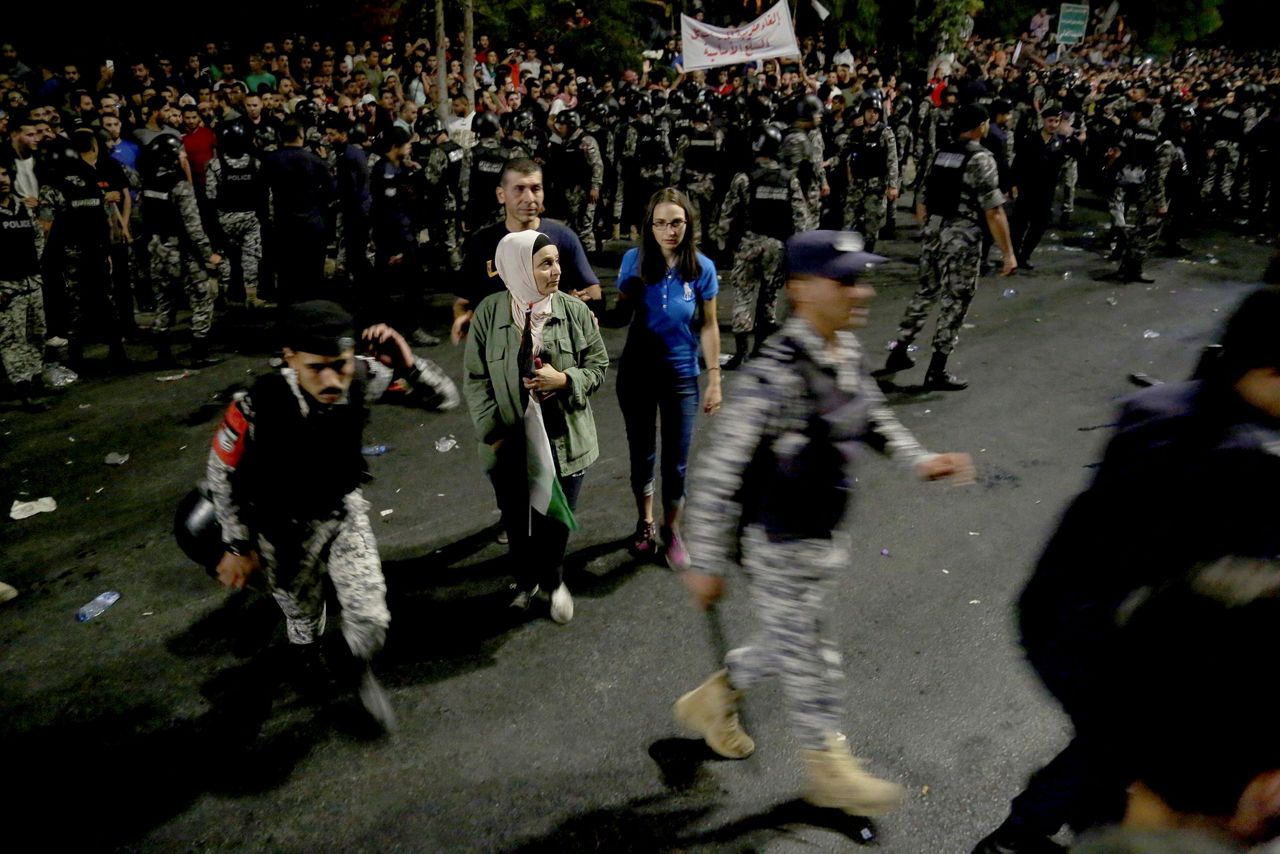 Jordan protests resume despite resignation of embattled PM