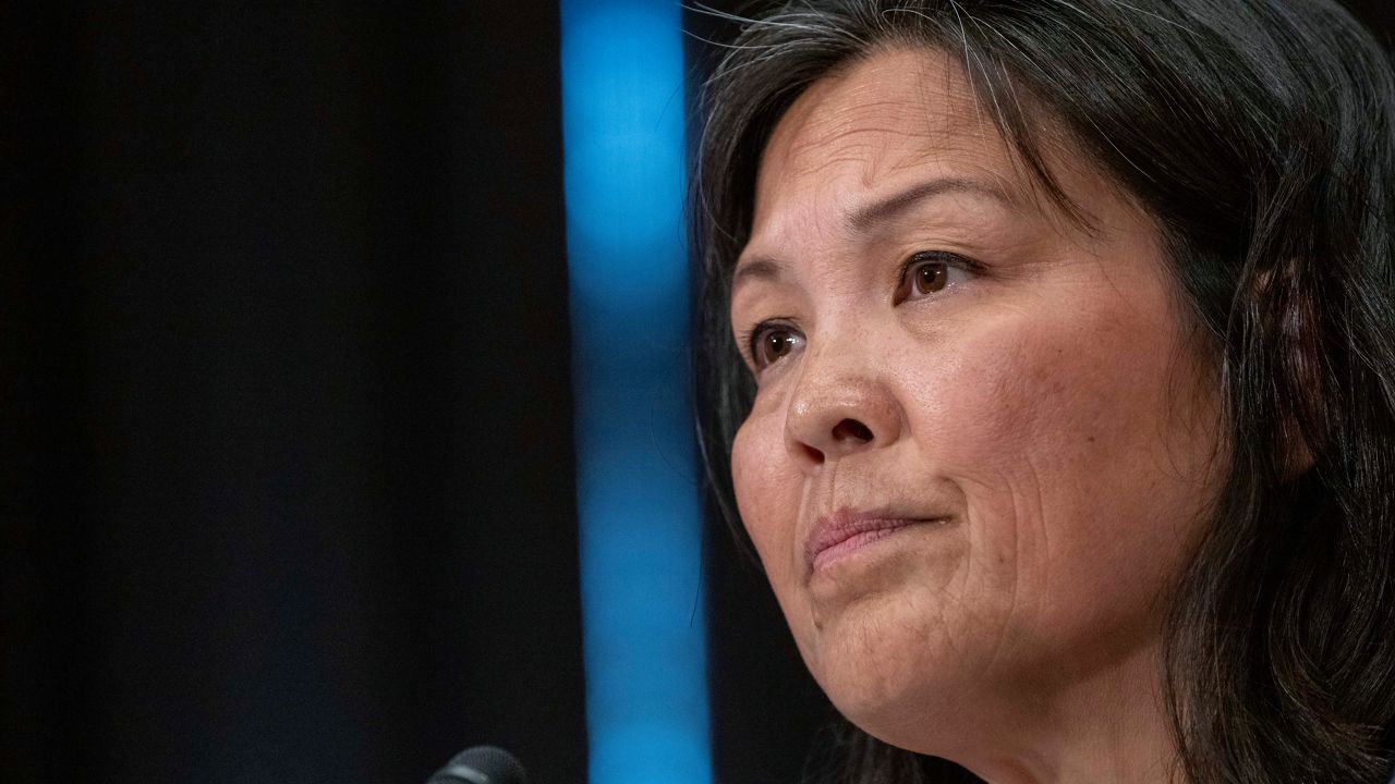 White House digs in on support for Julie Su