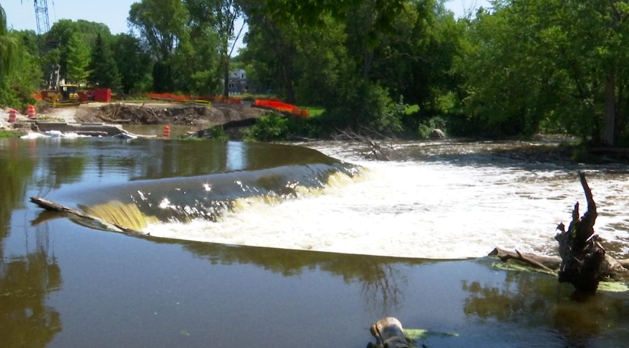 MMSD is building a new fish path at Kletzsch Park