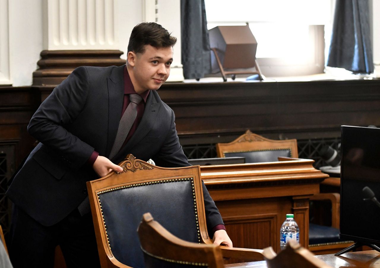 Opening statements begin in Kyle Rittenhouse murder trial