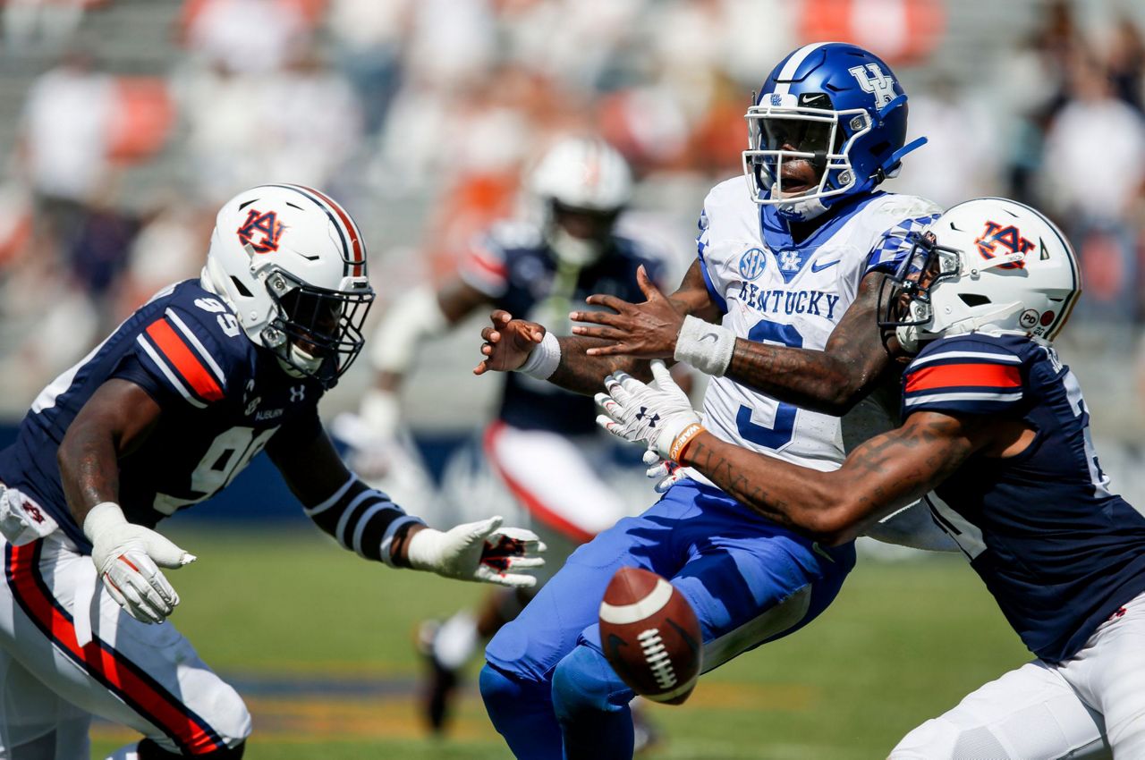 Nix, No. 8 Auburn pull away from No. 23 Kentucky, 29-13