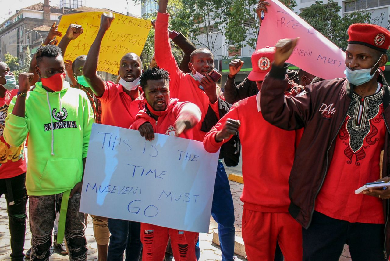 Death toll up to 7 in Uganda's unrest after Bobi Wine arrest