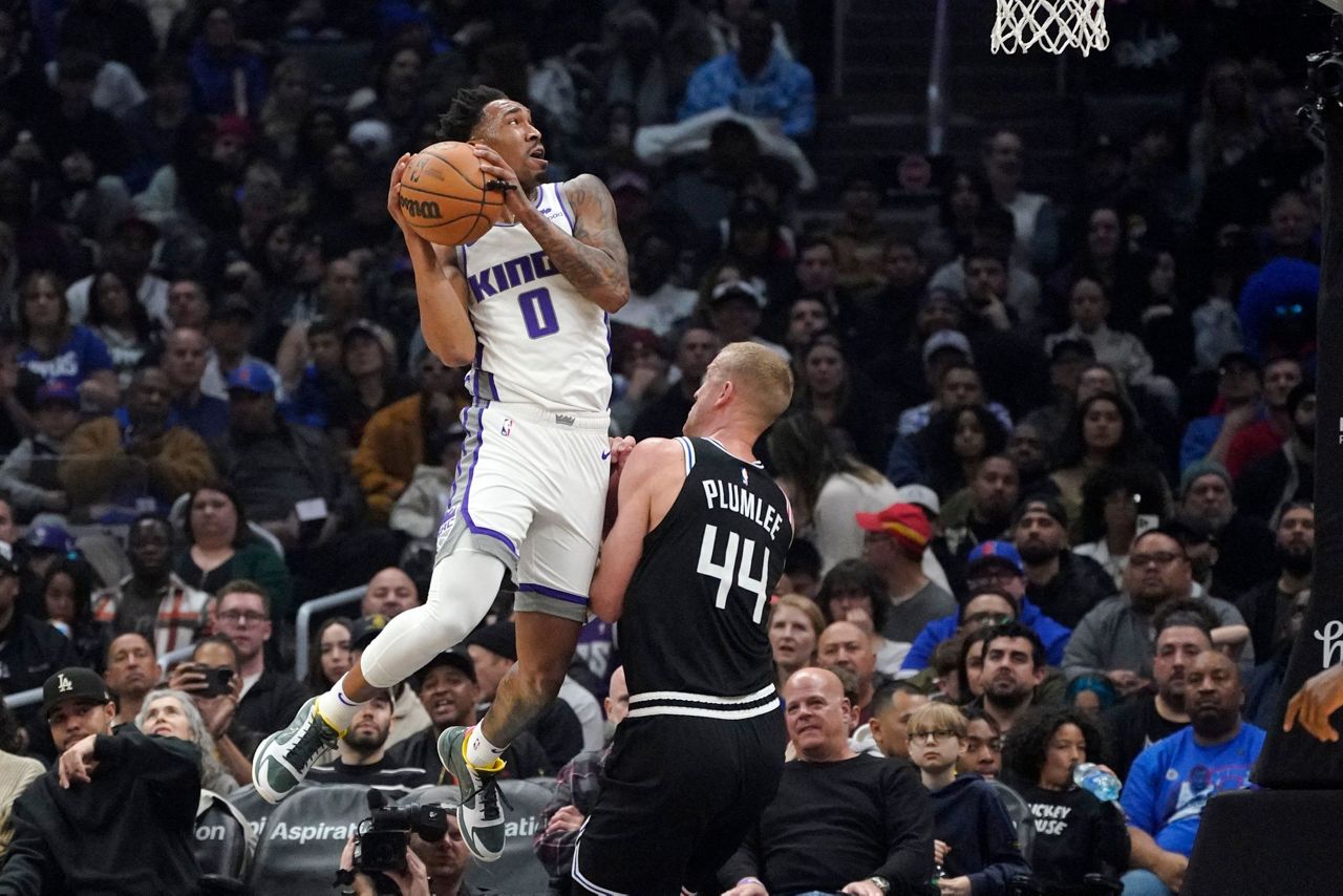 Kings outlast Clippers 176-175 in double overtime