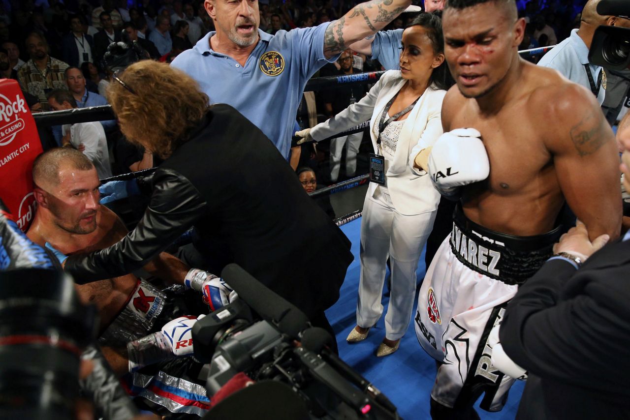 Alvarez KO's Kovalev to win 175-pound title in AC