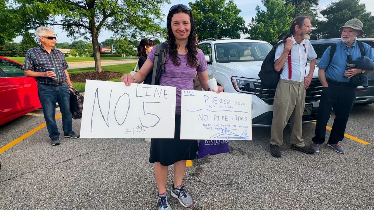 Citizens raise concerns about Enbridge Line 5 reroute